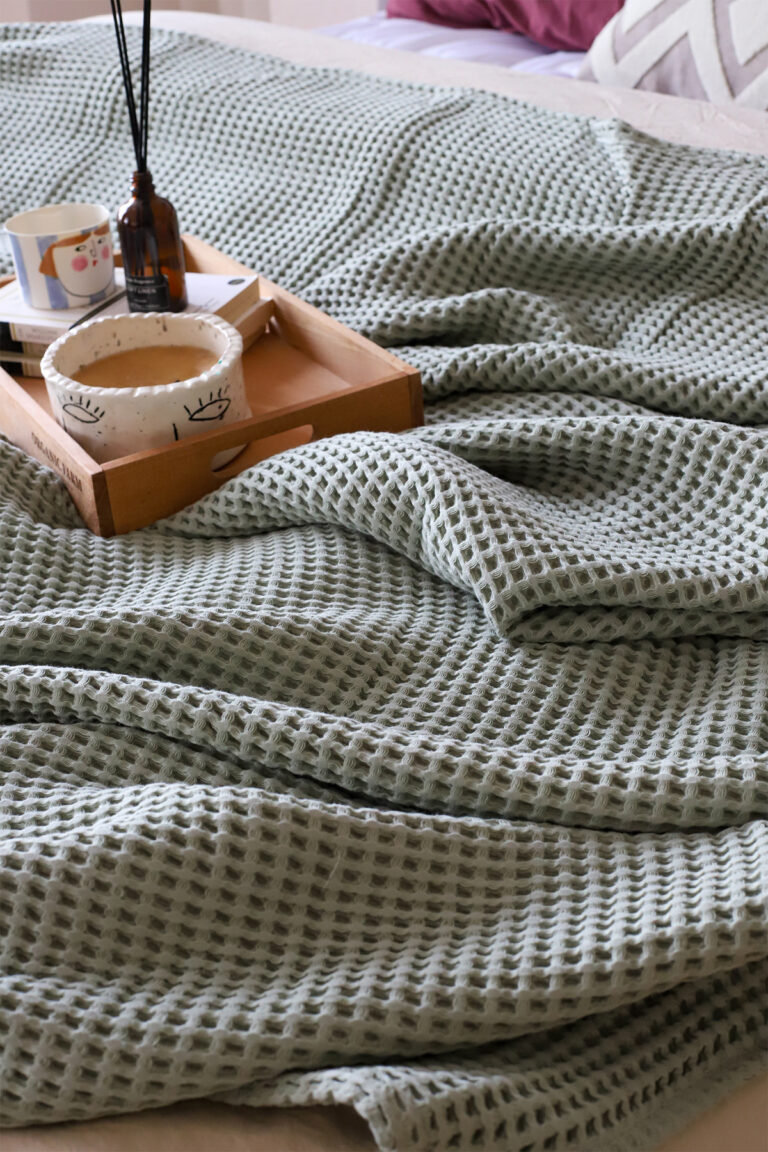 Waffle Pike Pamuklu Yatak Örtüsü Adaçayı Yeşil