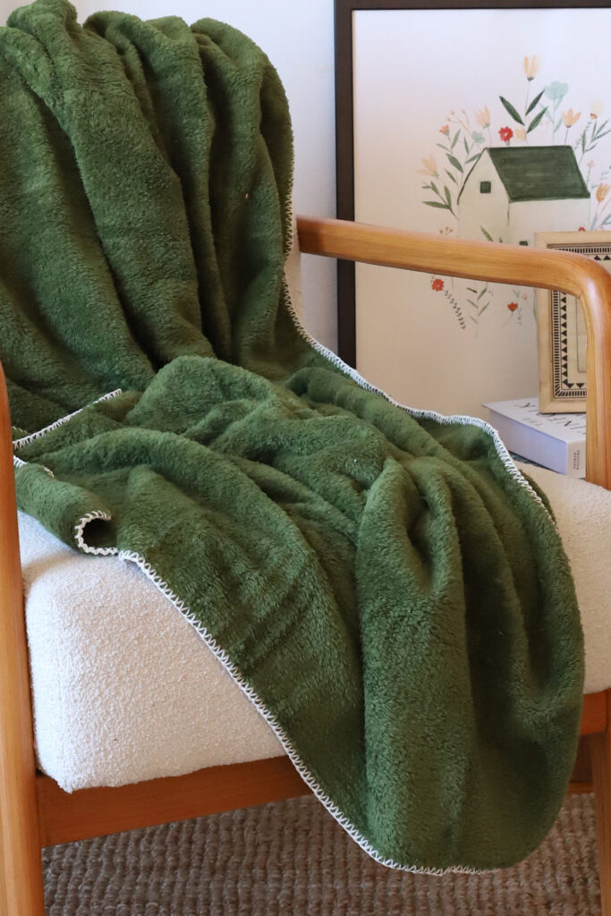 Birlik 1952 Wellsoft Çok Amaçlı Yatak Örtüsü ve Tv Battaniyesi Royal Yeşil